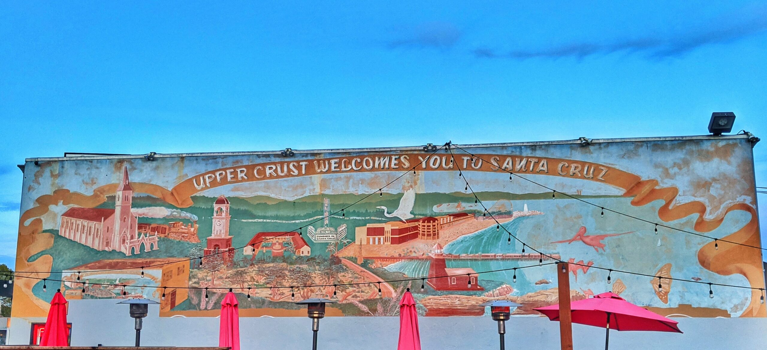 Upper Crust Welcomes You To Santa Cruz - Santa Cruz Murals